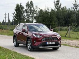 Red Toyota RAV4 2020 in Riga, with an engine capacity of 2.00 L and mileage of 41 thousand km for 28000 €, photo 8 on AUTOMOTO.COM.LV