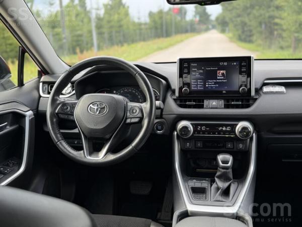 Sarkans Toyota RAV4 2020 Rīga, ar dzinēja tilpumu 2.00 L un nobraukumu 41 tūkst. km par 28000 €, foto 8 vietnē AUTOMOTO.COM.LV
