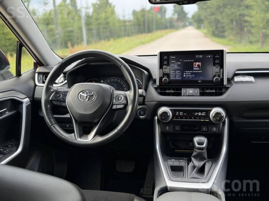 Red Toyota RAV4 2020 in Riga, with an engine capacity of 2.00 L and mileage of 41 thousand km for 28000 €, photo 9 on AUTOMOTO.COM.LV