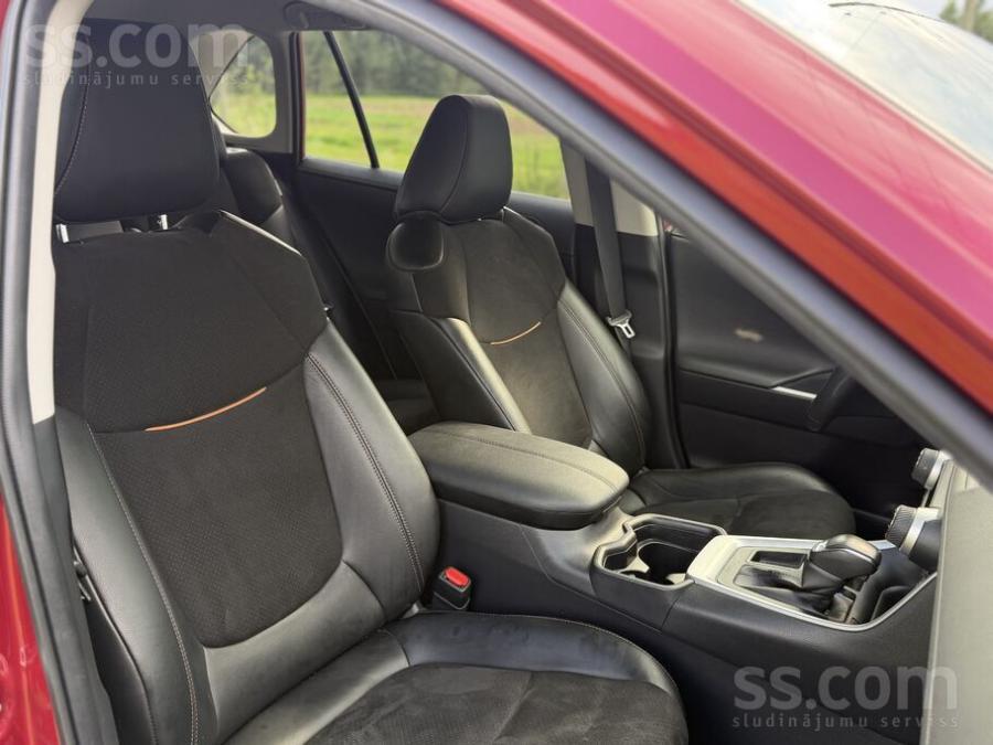 Red Toyota RAV4 2020 in Riga, with an engine capacity of 2.00 L and mileage of 41 thousand km for 28000 €, photo 12 on AUTOMOTO.COM.LV
