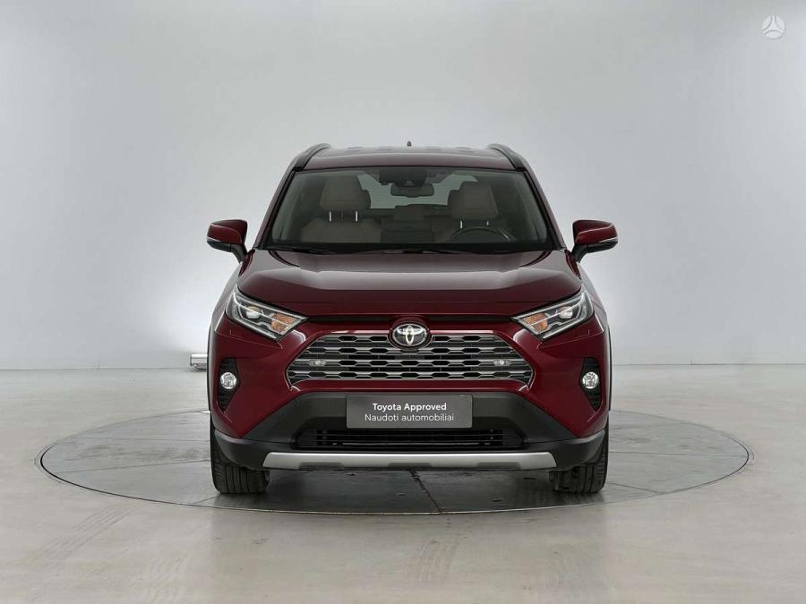 Red Toyota RAV4 2020 in Vilnius, with an engine capacity of 1.99 L and mileage of 89 thousand km for 26900 €, photo 6 on AUTOMOTO.COM.LV