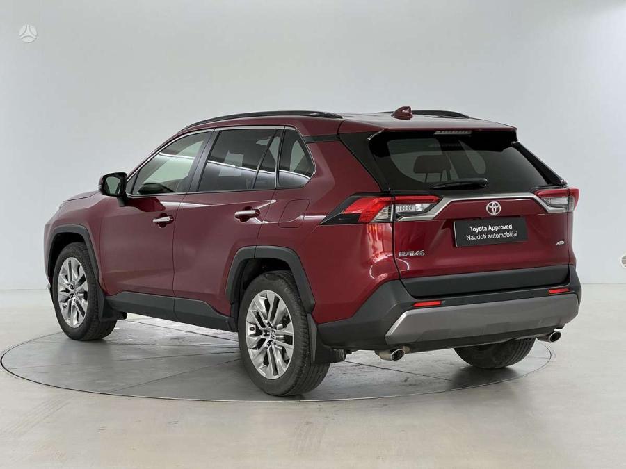 Red Toyota RAV4 2020 in Vilnius, with an engine capacity of 1.99 L and mileage of 89 thousand km for 26900 €, photo 18 on AUTOMOTO.COM.LV