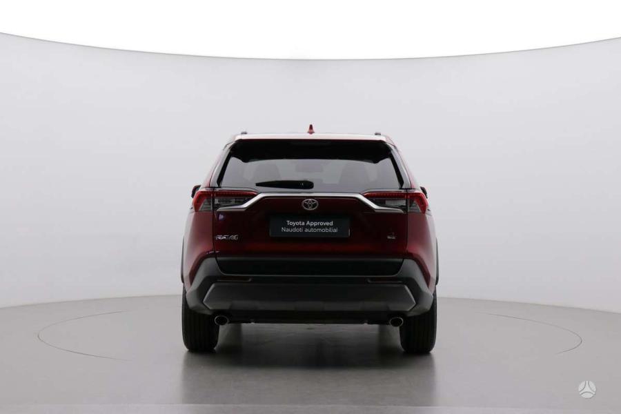 Red Toyota RAV4 2020 in Vilnius, with an engine capacity of 1.99 L and mileage of 109 thousand km for 23700 €, photo 6 on AUTOMOTO.COM.LV