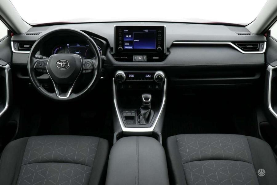 Red Toyota RAV4 2020 in Vilnius, with an engine capacity of 1.99 L and mileage of 109 thousand km for 23700 €, photo 8 on AUTOMOTO.COM.LV