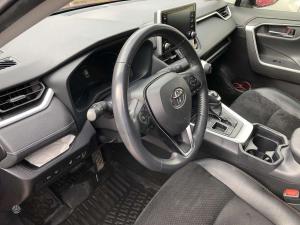 Red Toyota RAV4 2020 in Vilnius, with an engine capacity of 2.50 L and mileage of 66 thousand km for 29500 €, photo 11 on AUTOMOTO.COM.LV