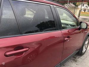 Red Toyota RAV4 2020 in Vilnius, with an engine capacity of 2.50 L and mileage of 66 thousand km for 29500 €, photo 12 on AUTOMOTO.COM.LV