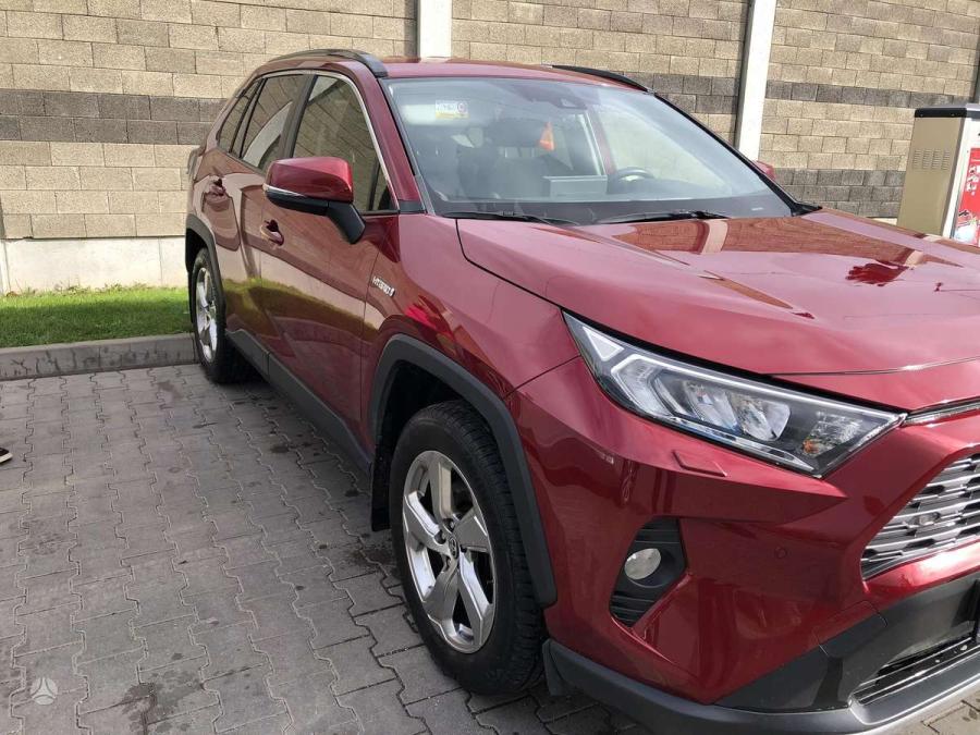 Red Toyota RAV4 2020 in Vilnius, with an engine capacity of 2.50 L and mileage of 66 thousand km for 29500 €, photo 16 on AUTOMOTO.COM.LV