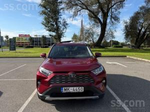 Красный Тойота РАВ 4 2020 в Рига, объемом двигателя 2.50 л и пробегом 52 тыс. км за 26500 €, фото 4 на AUTOMOTO.COM.LV