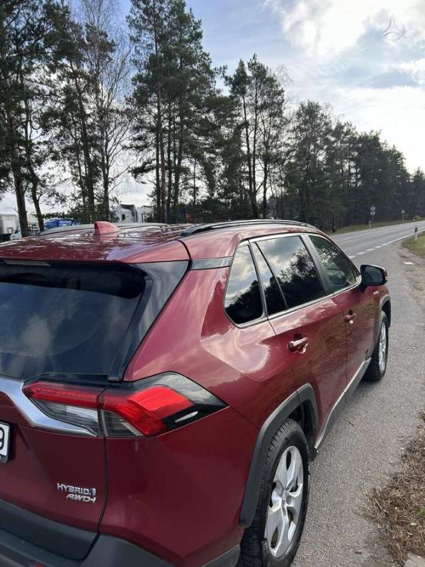 Sarkans Toyota RAV4 2021 Viļņa, ar dzinēja tilpumu 2.49 L un nobraukumu 131 tūkst. km par 26997 €, foto 5 vietnē AUTOMOTO.COM.LV