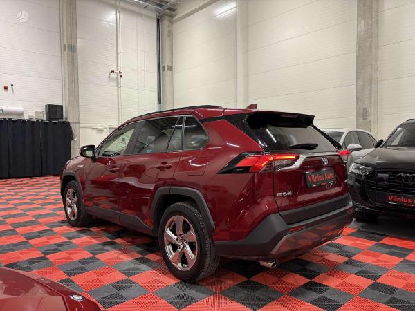 Sarkans Toyota RAV4 2021 Viļņa, ar dzinēja tilpumu 2.49 L un nobraukumu 280 tūkst. km par 19000 €, foto 6 vietnē AUTOMOTO.COM.LV