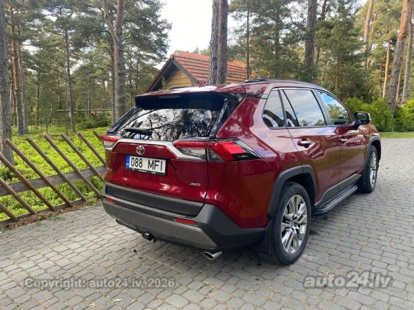 Red Toyota RAV4 2021 in Tallinn, with an engine capacity of 2.00 L and mileage of 58 thousand km for 36000 €, photo 5 on AUTOMOTO.COM.LV