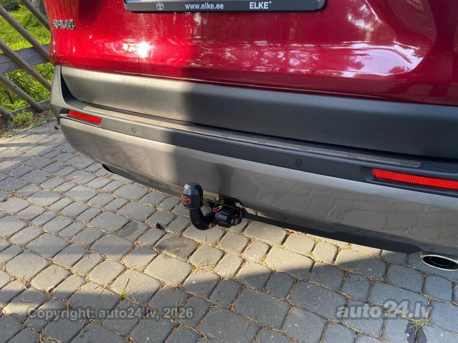 Red Toyota RAV4 2021 in Tallinn, with an engine capacity of 2.00 L and mileage of 58 thousand km for 36000 €, photo 18 on AUTOMOTO.COM.LV