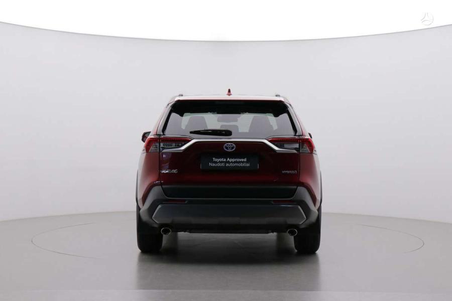 Red Toyota RAV4 2021 in Vilnius, with an engine capacity of 2.49 L and mileage of 91 thousand km for 29990 €, photo 6 on AUTOMOTO.COM.LV