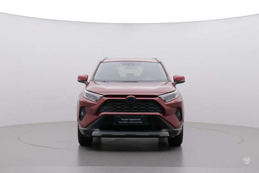 Red Toyota RAV4 2021 in Vilnius, with an engine capacity of 2.49 L and mileage of 91 thousand km for 29990 €, photo 7 on AUTOMOTO.COM.LV