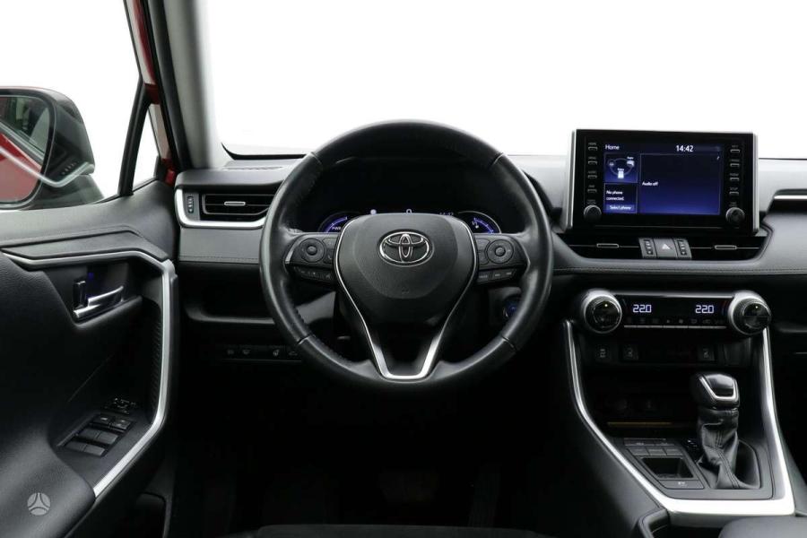 Red Toyota RAV4 2021 in Vilnius, with an engine capacity of 2.49 L and mileage of 91 thousand km for 29990 €, photo 9 on AUTOMOTO.COM.LV
