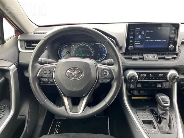 Sarkans Toyota RAV4 2021 Rīga, ar dzinēja tilpumu 2.50 L un nobraukumu 73 tūkst. km par 28990 €, foto 9 vietnē AUTOMOTO.COM.LV