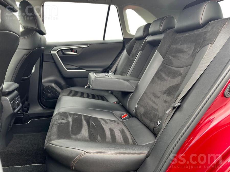 Sarkans Toyota RAV4 2021 Rīga, ar dzinēja tilpumu 2.50 L un nobraukumu 73 tūkst. km par 28990 €, foto 22 vietnē AUTOMOTO.COM.LV