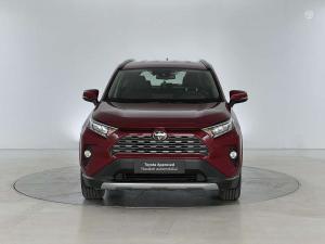 Red Toyota RAV4 2021 in Vilnius, with an engine capacity of 1.99 L and mileage of 115 thousand km for 23900 €, photo 6 on AUTOMOTO.COM.LV
