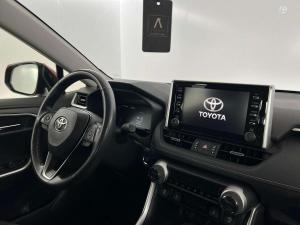 Red Toyota RAV4 2021 in Vilnius, with an engine capacity of 1.99 L and mileage of 115 thousand km for 23900 €, photo 15 on AUTOMOTO.COM.LV