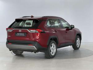 Red Toyota RAV4 2021 in Vilnius, with an engine capacity of 1.99 L and mileage of 115 thousand km for 23900 €, photo 27 on AUTOMOTO.COM.LV