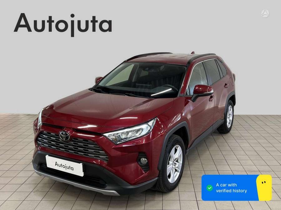 Red Toyota RAV4 2021 in Kaunas, with an engine capacity of 1.99 L and mileage of 139 thousand km for 20700 €, photo 1 on AUTOMOTO.COM.LV