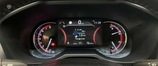 Red Toyota RAV4 2021 in Kaunas, with an engine capacity of 1.99 L and mileage of 139 thousand km for 20700 €, photo 5 on AUTOMOTO.COM.LV