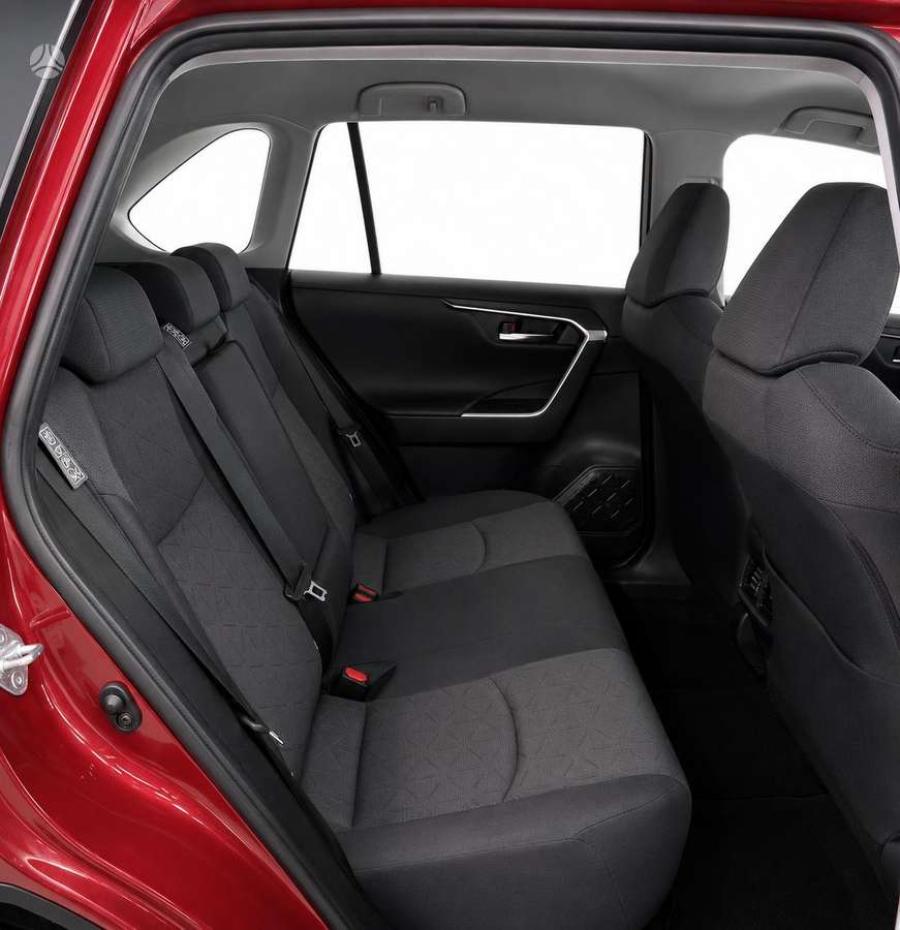 Red Toyota RAV4 2021 in Kaunas, with an engine capacity of 1.99 L and mileage of 139 thousand km for 20700 €, photo 10 on AUTOMOTO.COM.LV