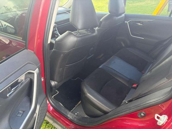 Sarkans Toyota RAV4 2021 Viļņa, ar dzinēja tilpumu 2.50 L un nobraukumu 130 tūkst. km par 18790 €, foto 3 vietnē AUTOMOTO.COM.LV