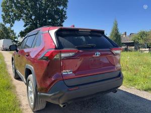 Red Toyota RAV4 2021 in Kaunas, with an engine capacity of 2.49 L and mileage of 37 thousand km for 15300 €, photo 3 on AUTOMOTO.COM.LV