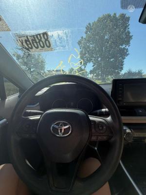 Red Toyota RAV4 2021 in Kaunas, with an engine capacity of 2.49 L and mileage of 37 thousand km for 15300 €, photo 20 on AUTOMOTO.COM.LV