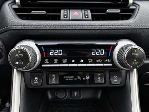 Sarkans Toyota RAV4 2021 Viļņa, ar dzinēja tilpumu 1.99 L un nobraukumu 86 tūkst. km par 23750 €, foto 14 vietnē AUTOMOTO.COM.LV