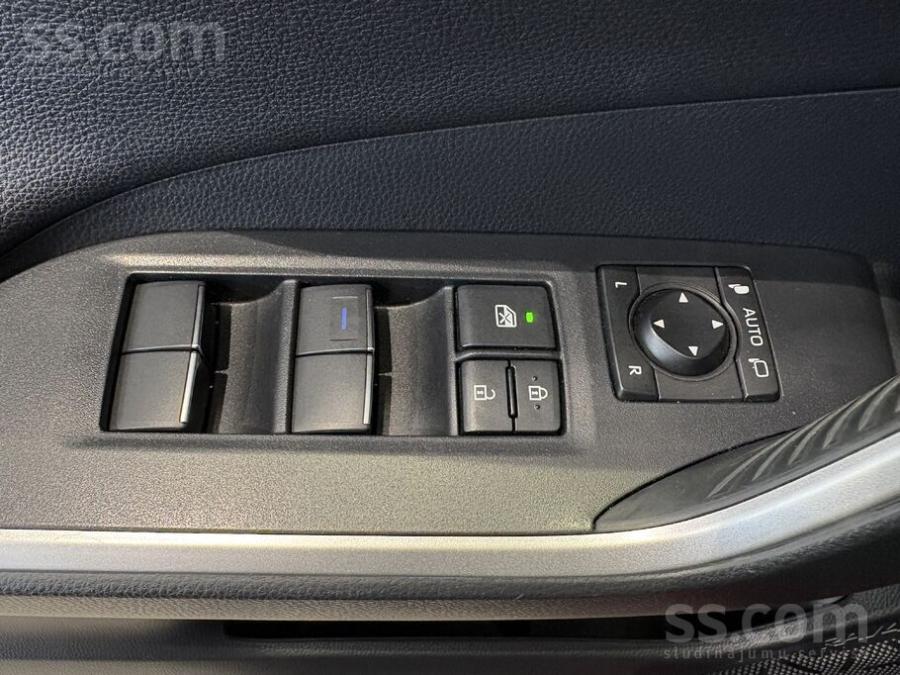 Sarkans Toyota RAV4 2021 Ventspils, ar dzinēja tilpumu 2.00 L un nobraukumu 28 tūkst. km par 26990 €, foto 13 vietnē AUTOMOTO.COM.LV