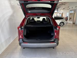 Sarkans Toyota RAV4 2021 Ventspils, ar dzinēja tilpumu 2.00 L un nobraukumu 28 tūkst. km par 26990 €, foto 25 vietnē AUTOMOTO.COM.LV