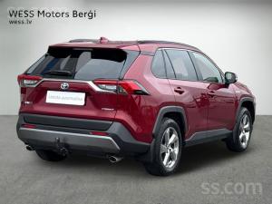 Sarkans Toyota RAV4 2022 Rīga, ar dzinēja tilpumu 2.50 L un nobraukumu 125 tūkst. km par 28990 €, foto 3 vietnē AUTOMOTO.COM.LV