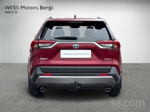 Sarkans Toyota RAV4 2022 Rīga, ar dzinēja tilpumu 2.50 L un nobraukumu 125 tūkst. km par 28990 €, foto 5 vietnē AUTOMOTO.COM.LV