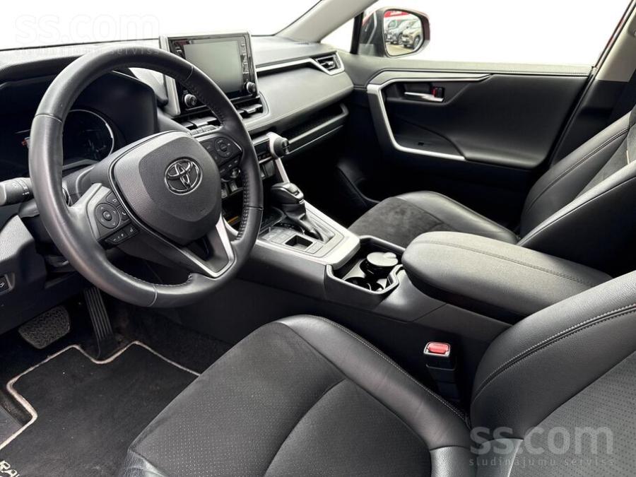Sarkans Toyota RAV4 2022 Rīga, ar dzinēja tilpumu 2.50 L un nobraukumu 125 tūkst. km par 28990 €, foto 12 vietnē AUTOMOTO.COM.LV