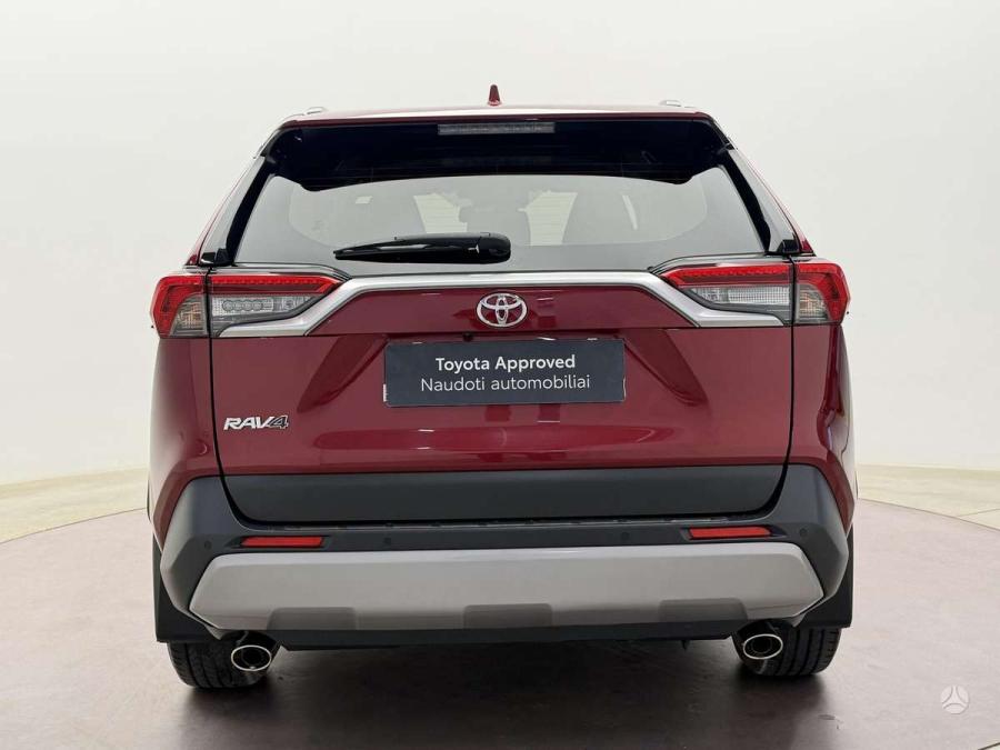 Sarkans Toyota RAV4 2022 Panevēža, ar dzinēja tilpumu 1.99 L un nobraukumu 50 tūkst. km par 24590 €, foto 8 vietnē AUTOMOTO.COM.LV