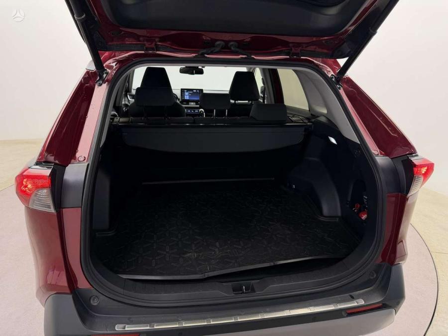 Sarkans Toyota RAV4 2022 Panevēža, ar dzinēja tilpumu 1.99 L un nobraukumu 50 tūkst. km par 24590 €, foto 14 vietnē AUTOMOTO.COM.LV