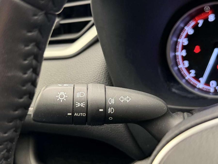 Sarkans Toyota RAV4 2022 Panevēža, ar dzinēja tilpumu 1.99 L un nobraukumu 50 tūkst. km par 24590 €, foto 24 vietnē AUTOMOTO.COM.LV
