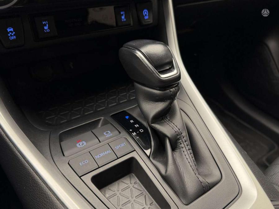 Sarkans Toyota RAV4 2022 Panevēža, ar dzinēja tilpumu 1.99 L un nobraukumu 50 tūkst. km par 24590 €, foto 33 vietnē AUTOMOTO.COM.LV