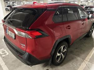 Sarkans Toyota RAV4 2023 Rīga, ar dzinēja tilpumu 2.50 L un nobraukumu 25 tūkst. km par 49500 €, foto 4 vietnē AUTOMOTO.COM.LV
