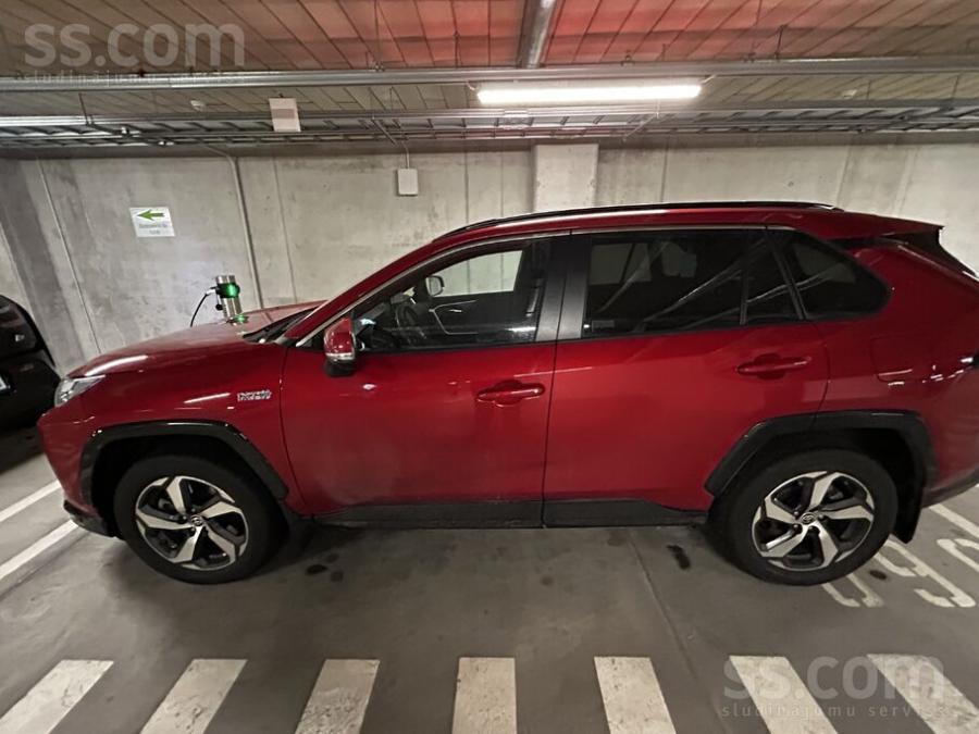 Sarkans Toyota RAV4 2023 Rīga, ar dzinēja tilpumu 2.50 L un nobraukumu 25 tūkst. km par 49500 €, foto 8 vietnē AUTOMOTO.COM.LV
