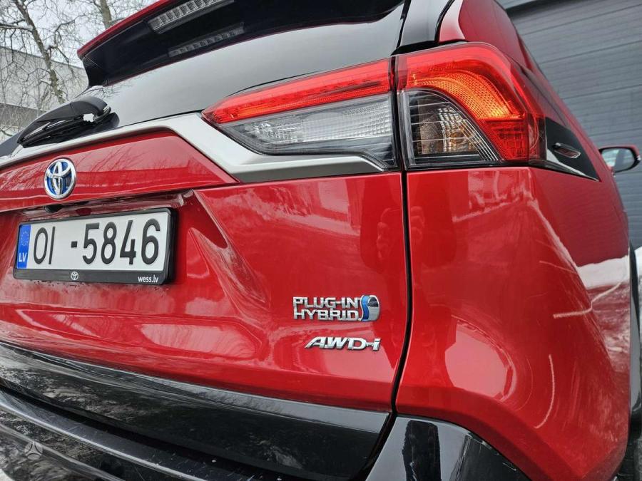 Sarkans Toyota RAV4 2023 Kauņa, ar dzinēja tilpumu 2.49 L un nobraukumu 64 tūkst. km par 23900 €, foto 14 vietnē AUTOMOTO.COM.LV
