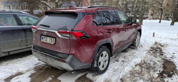 Sarkans Toyota RAV4 2023 Viļņa, ar dzinēja tilpumu 1.99 L un nobraukumu 14 tūkst. km par 29200 €, foto 3 vietnē AUTOMOTO.COM.LV