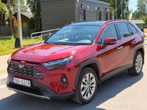 Красный Тойота РАВ 4 2023 в Рига, объемом двигателя 2.50 л и пробегом 21 тыс. км за 35900 €, фото 3 на AUTOMOTO.COM.LV