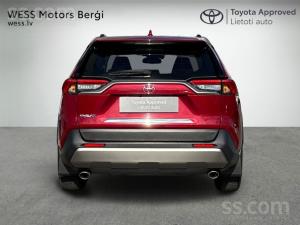Sarkans Toyota RAV4 2023 Rīga, ar dzinēja tilpumu 2.00 L un nobraukumu 84 tūkst. km par 25990 €, foto 5 vietnē AUTOMOTO.COM.LV
