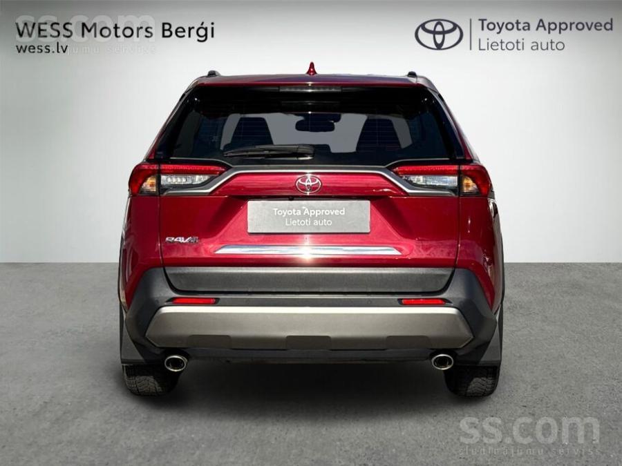 Sarkans Toyota RAV4 2023 Rīga, ar dzinēja tilpumu 2.00 L un nobraukumu 84 tūkst. km par 25990 €, foto 5 vietnē AUTOMOTO.COM.LV