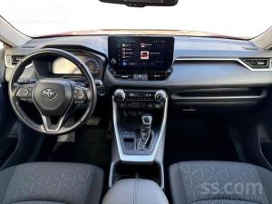 Sarkans Toyota RAV4 2023 Rīga, ar dzinēja tilpumu 2.00 L un nobraukumu 84 tūkst. km par 25990 €, foto 9 vietnē AUTOMOTO.COM.LV