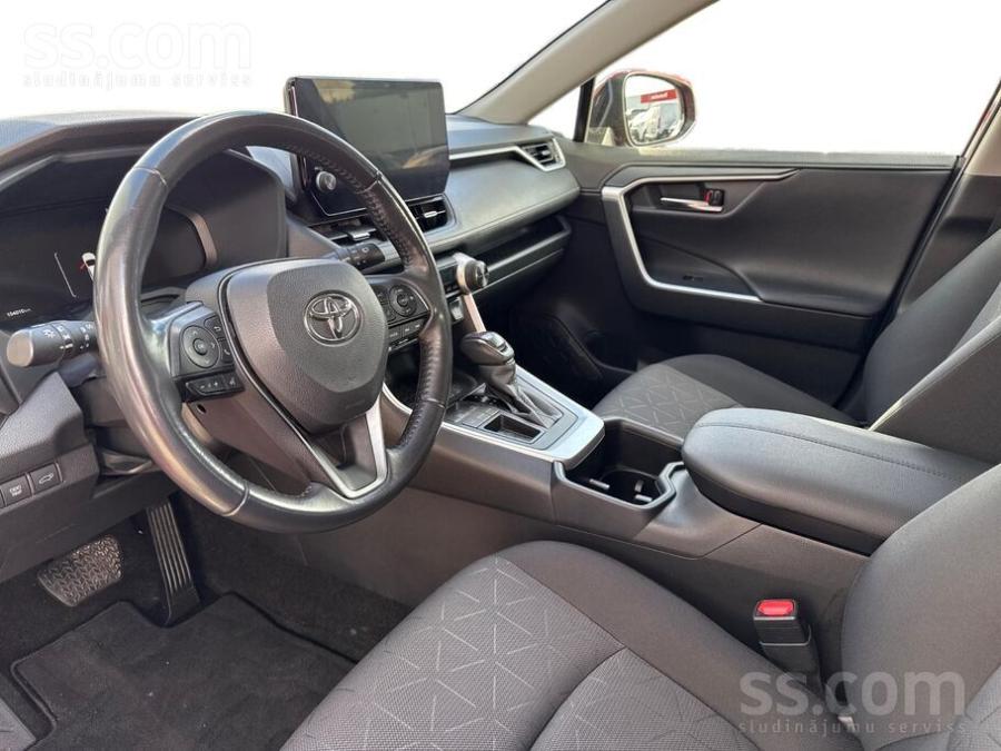Sarkans Toyota RAV4 2023 Rīga, ar dzinēja tilpumu 2.00 L un nobraukumu 84 tūkst. km par 25990 €, foto 12 vietnē AUTOMOTO.COM.LV