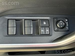 Sarkans Toyota RAV4 2023 Rīga, ar dzinēja tilpumu 2.00 L un nobraukumu 84 tūkst. km par 25990 €, foto 21 vietnē AUTOMOTO.COM.LV